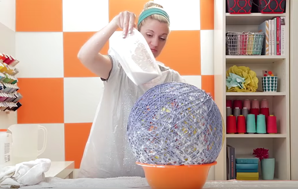 Cách làm lồng đèn bằng len đơn giản mà sang trọng