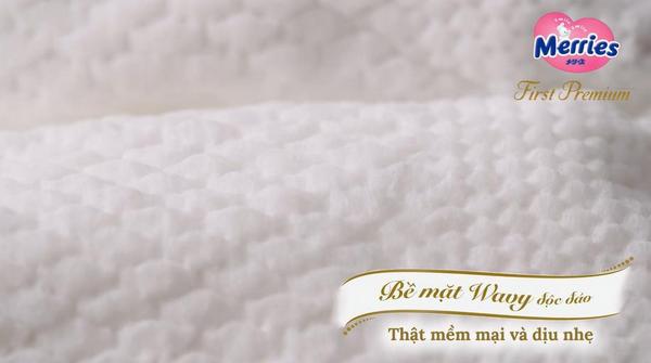 Tã dán Merries First Premium S 60 miếng
